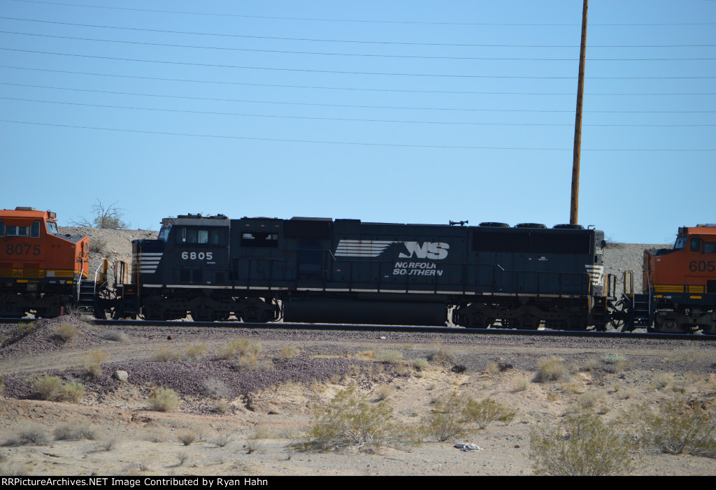 NS 6805 coming into Needles